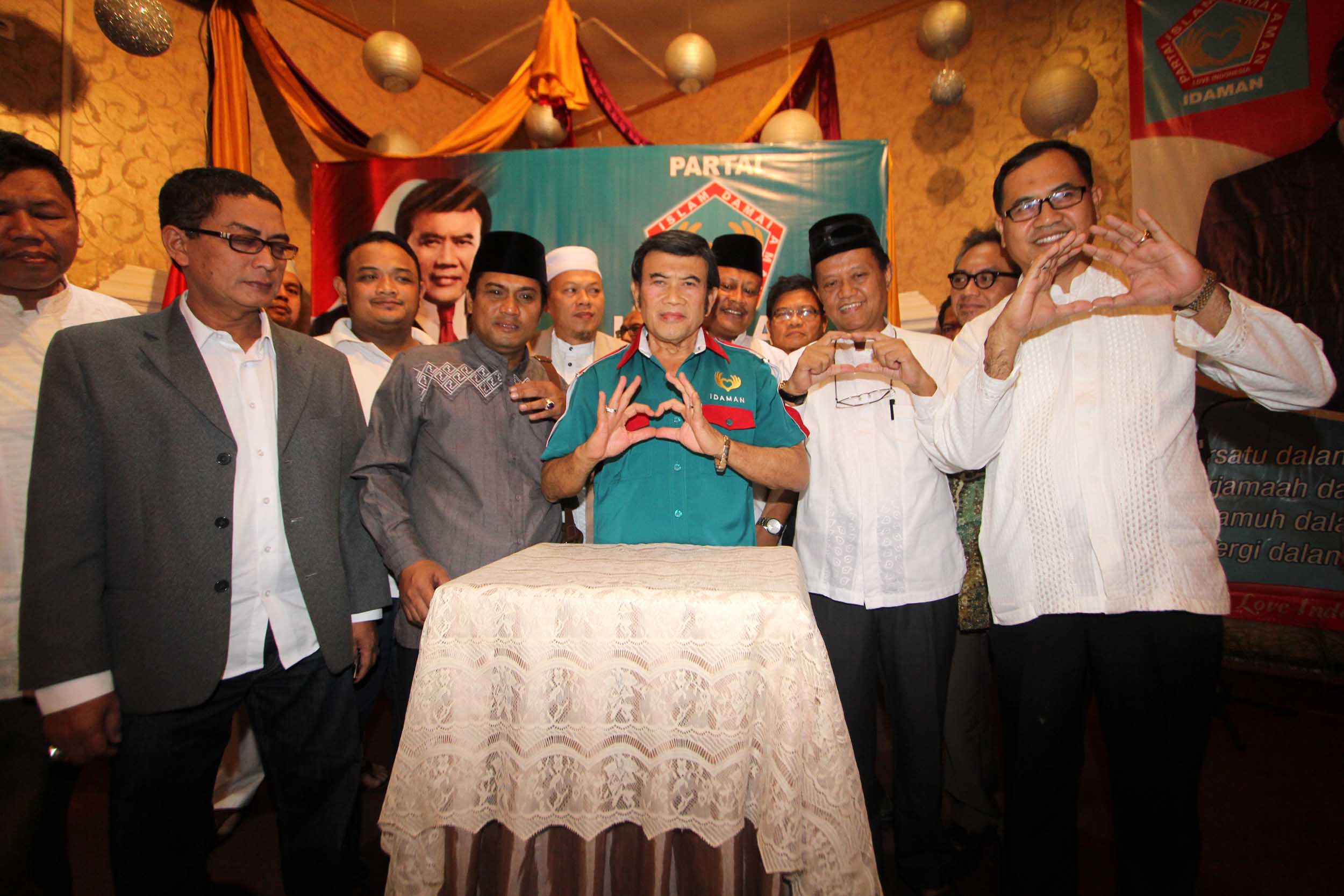 Love Indonesia, Arti Simbol Hati Partai Idaman