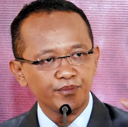 Tak Perlu Kekuatan Militer untuk Meredam Komunisme