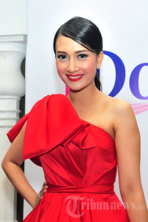 Artika Sari Devi, Malam Hari Jadi Mama King Kong