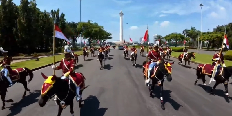 70 Pasukan Berkuda Iringi Kedatangan Hun Sen di Istana Merdeka